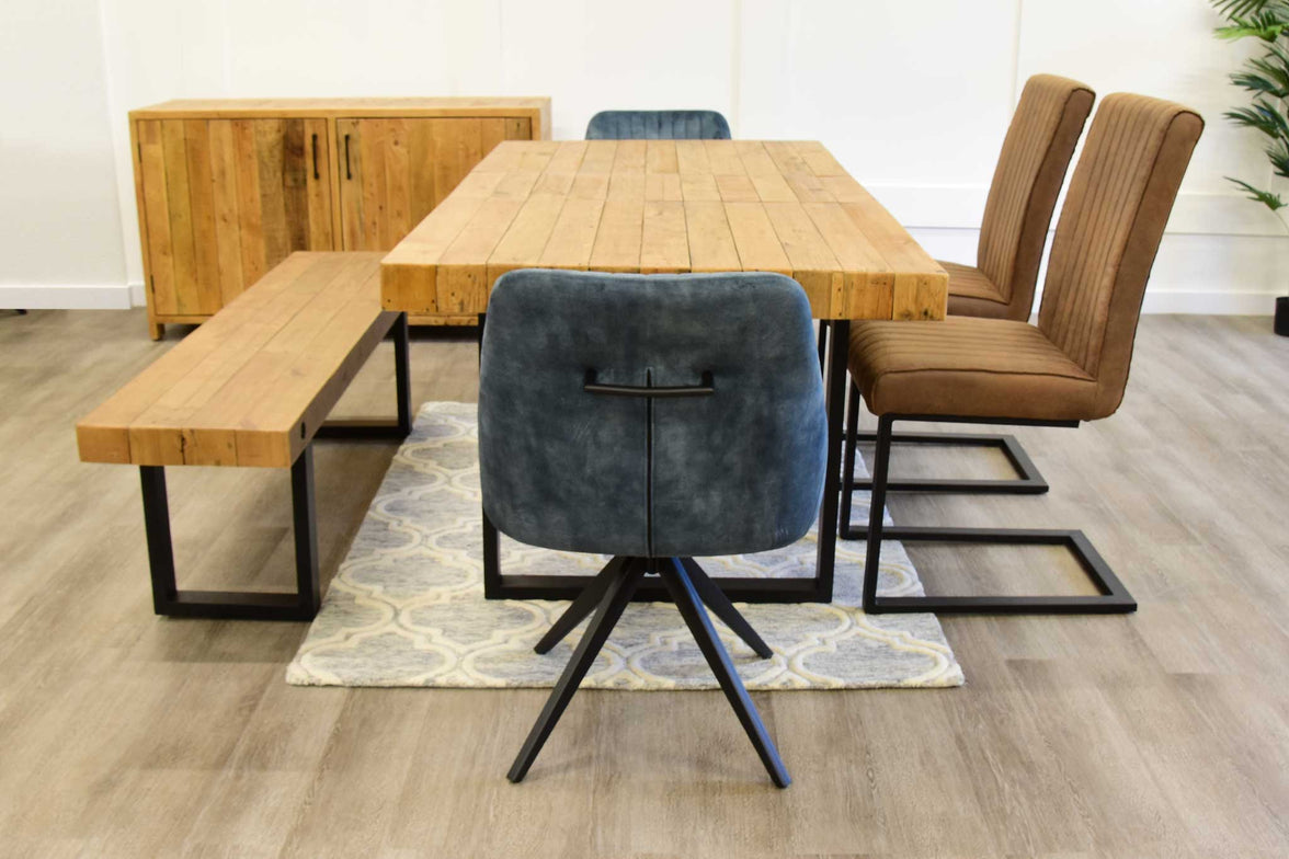 Oregon 140/180 Extendable Dining Table in Reclaimed Timber